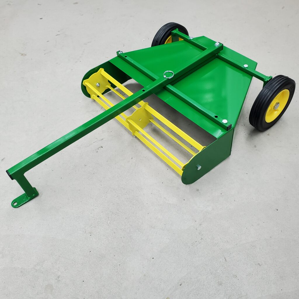 Pedal Tractor Center Pivot Haybine Green – River Valley Mower Salvage